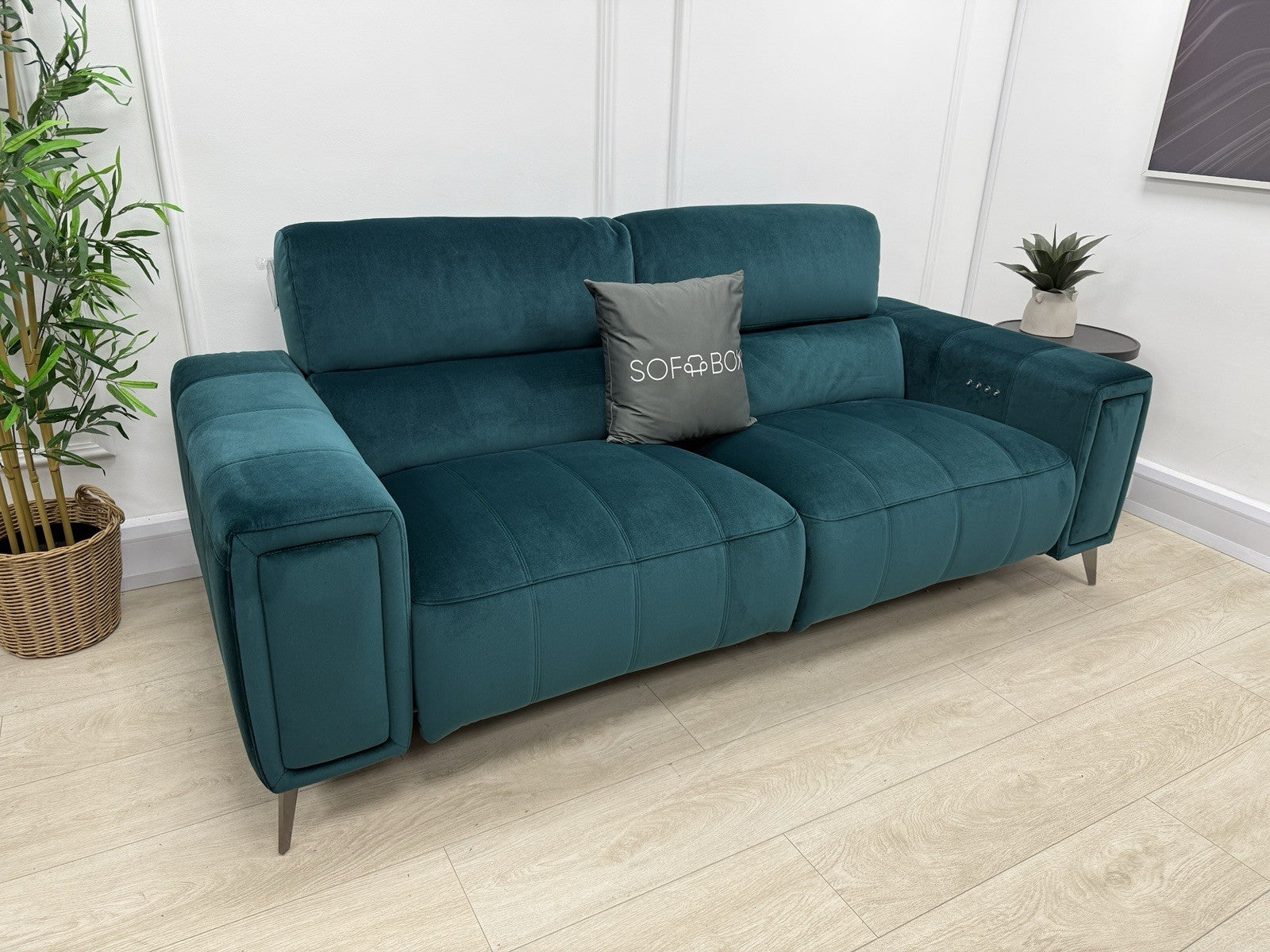 DFS Torren 3 Seater Power Recliner Sofa With Power Headrests In Teal V ...